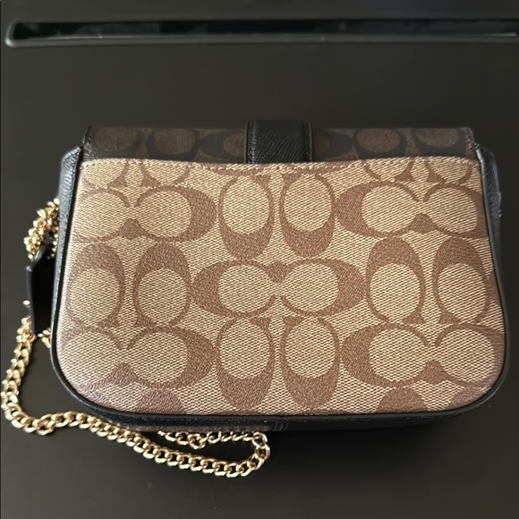 Coach | Bags | Coach Brown And Black Crossbody Bag With Star Clasp ...